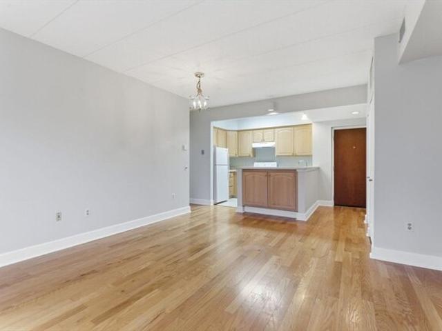 Sumner Ave Apt,springfield, Condo For Sale