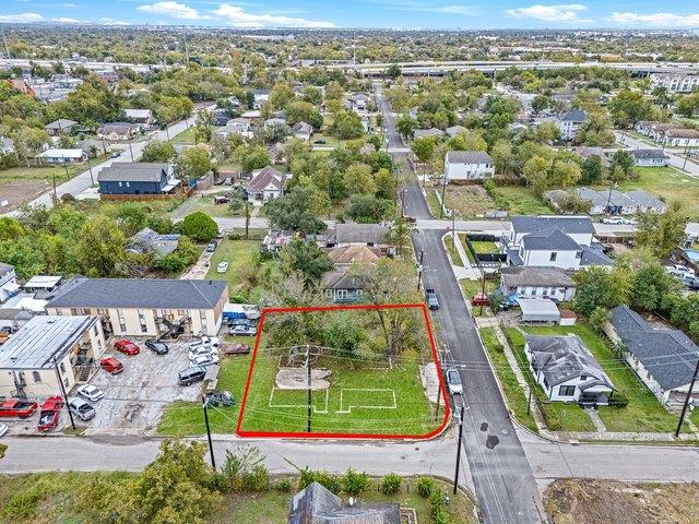 Sumpter St, Houston, TX 77026