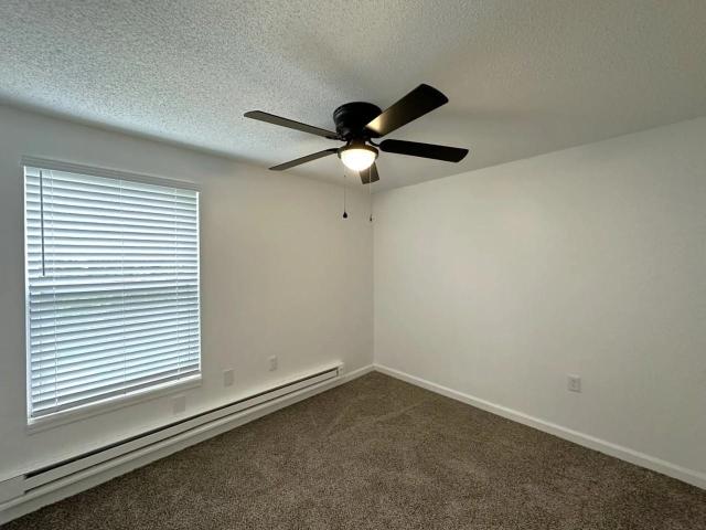 Suntree Studio Apartment for Rent at 3040 Suntree Plz, Kansas City, KS 66103 Rosedale