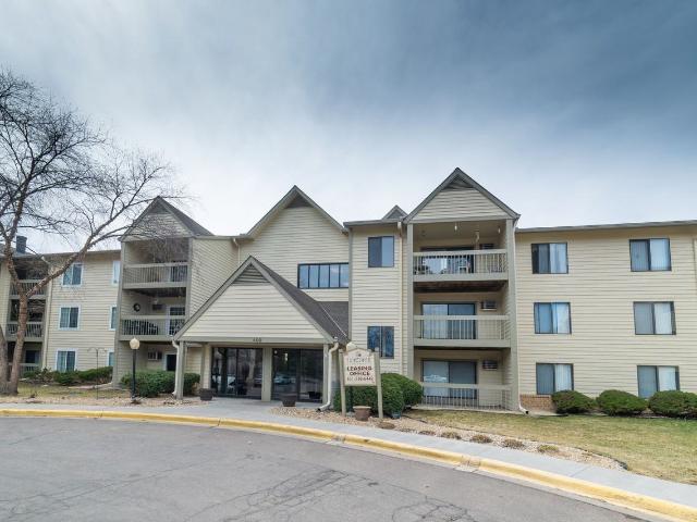 Sun Cliffe 1 Bedroom Apartment for Rent at 400 Luella St N, St. Paul, MN 55119 Conway