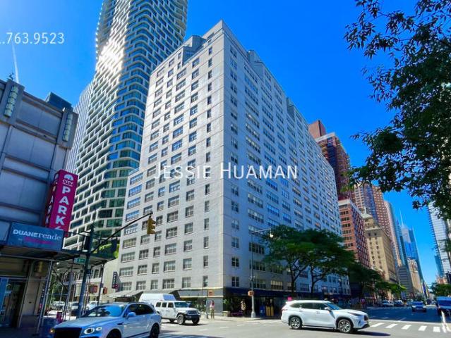 Sun Blasted 1BR + Laundry In Unit in a Postwar Doorman Building | Midtown West