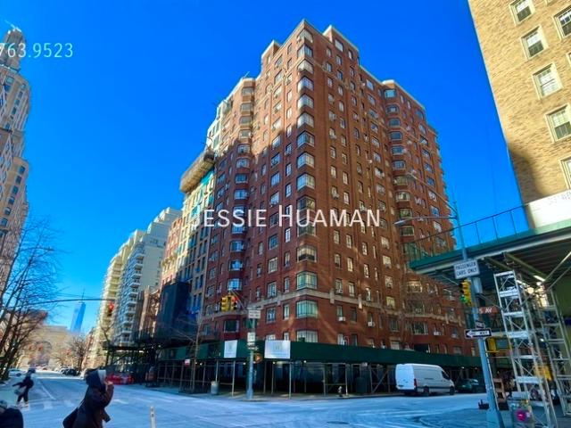 Sun Blasted 1BR + Sunken Living Room in a Prewar Doorman Building | Greenwich Village