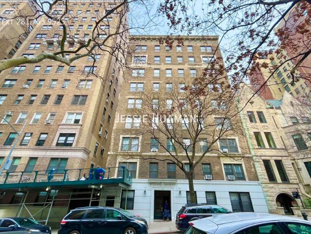 Sun Soaked 1BR in a Prewar Elevator Building | Riverside West End Historic District
