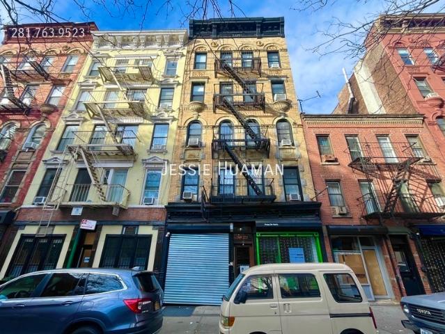Sun Splashed 1BR + W/D in a Prewar Building | Nolita