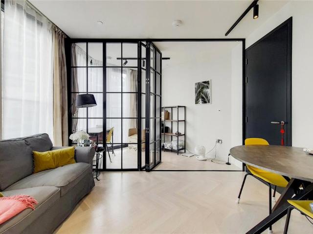 Sun Street, London, EC2A 1 bed apartment to rent £3,250 pcm £750 pw
