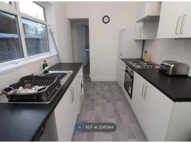 Sun Street, Stoke On Trent ST1, Room to rent, £410 pcm | PrimeLocation