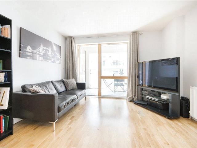 Sun Passage, London SE16, 1 bed flat to rent, £2,250 pcm | PrimeLocation