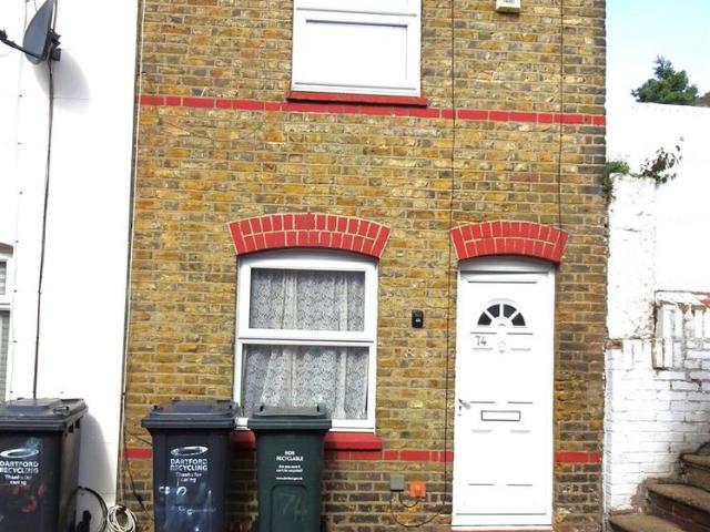 Sun Road, Swanscombe DA10, 2 bed terraced house to rent, £1,200 pcm | PrimeLocation
