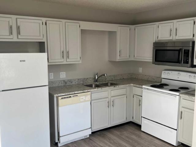 Sun Valley Apartments LLC