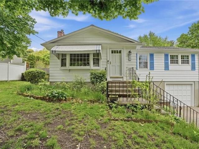 Sun Valley Dr, Cumberland, Home For Sale