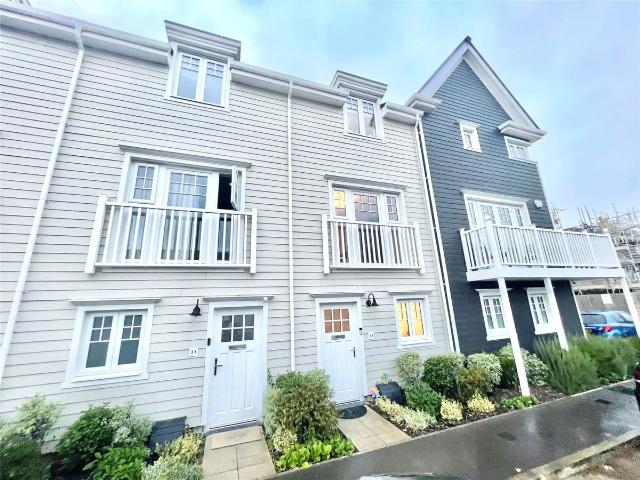 Sunapee Road, Reading, Berkshire RG2, 4 bed detached house to rent, £2,300 pcm | PrimeLocation
