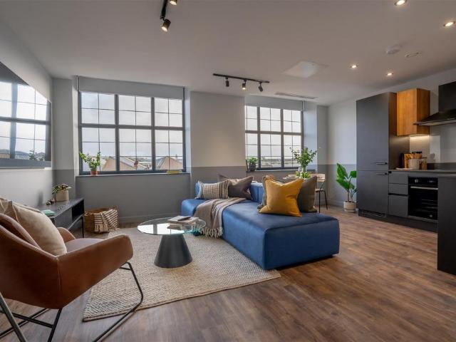 Sunbeam Apartments 2 beds, Paul. 2 bed apartment to rent £1,650 pcm £381 pw