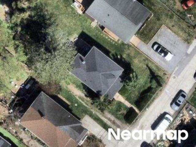 Sunbriar Ln