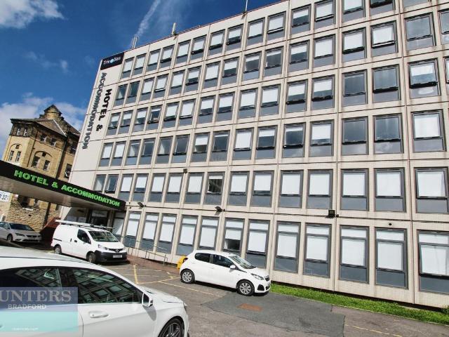 Sunbridge Halls, 178 Sunbridge Road, Bradford BD1, Studio to rent, £550 pcm | PrimeLocation