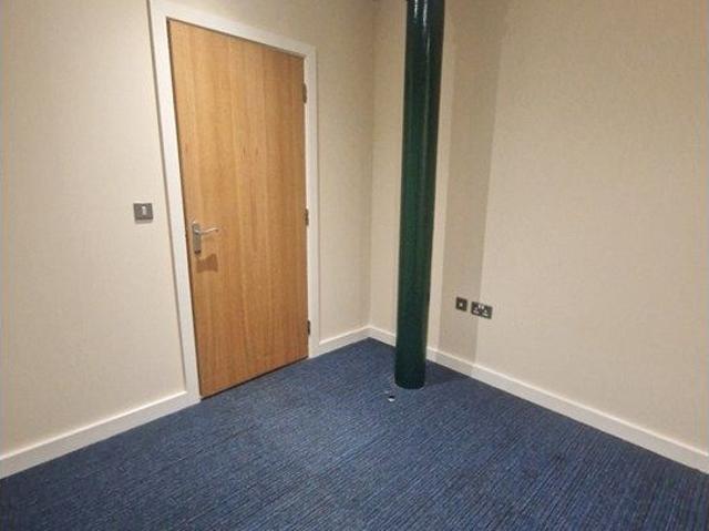 Sunbridge Road, Bradford BD1, 2 bed flat to rent, £850 pcm | PrimeLocation