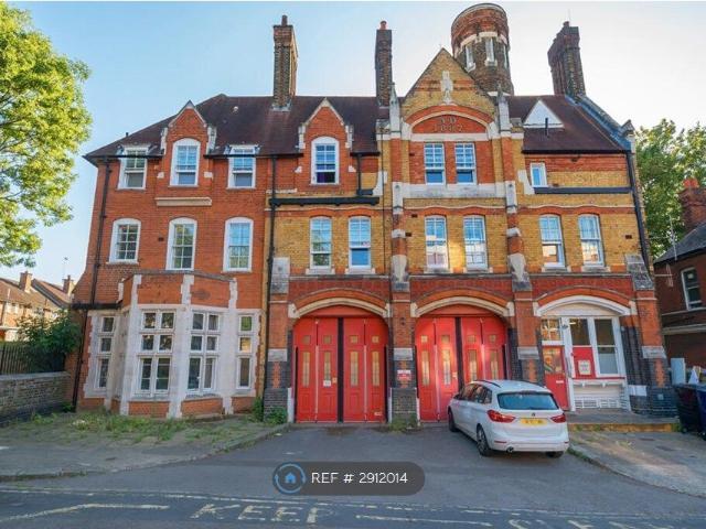 Sunbury Street, London SE18, 1 bed flat to rent, £1,750 pcm | PrimeLocation