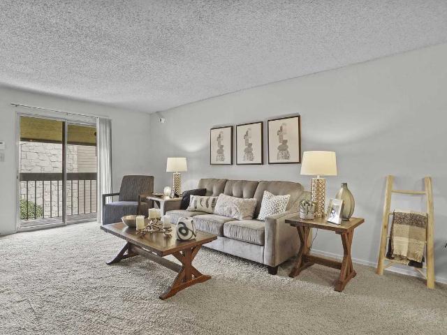 Sunchase Apartments 2 Bedroom Apartment for Rent at 8101 E 93rd St, Tulsa, OK 74133