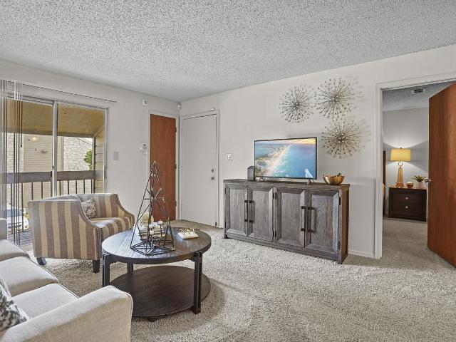 Sunchase Apartments 2 Bedroom Apartment for Rent at 8101 E 93rd St, Tulsa, OK 74133