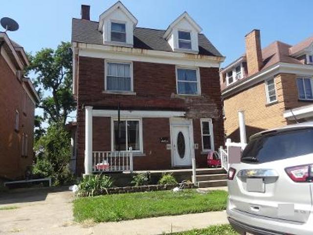 Suncrest St