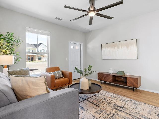 Sundance Celina 3 Bedroom Apartment for Rent at 3100 W Punk Carter Pkwy, Celina, TX 75009