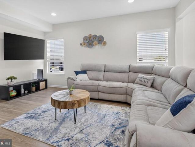 Sundance Dr, Hamilton, Home For Sale
