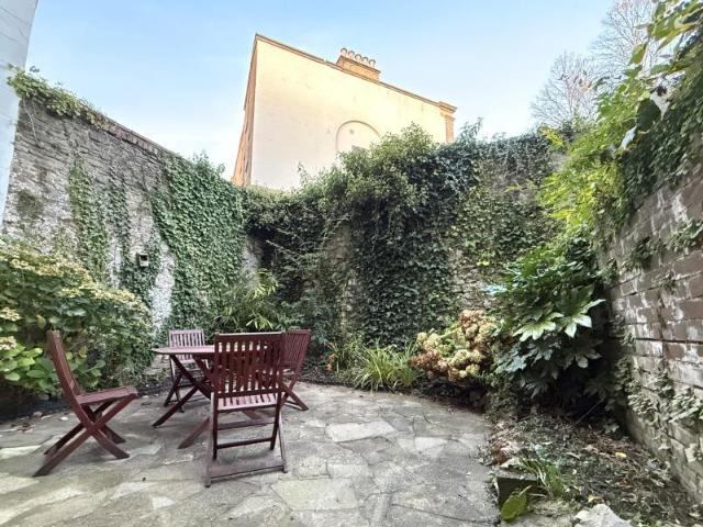 Sunderland Place, Clifton BS8 1 bed flat to rent £1,450 pcm £335 pw