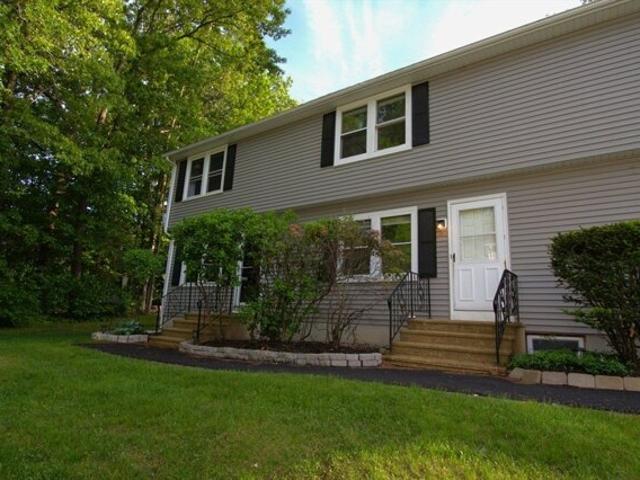 Sunderland Rd Apt,worcester, Condo For Sale