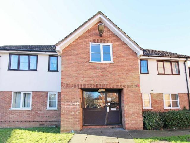 Sundew Court, Wembley HA0 2 bed flat to rent £1,872 pcm £432 pw