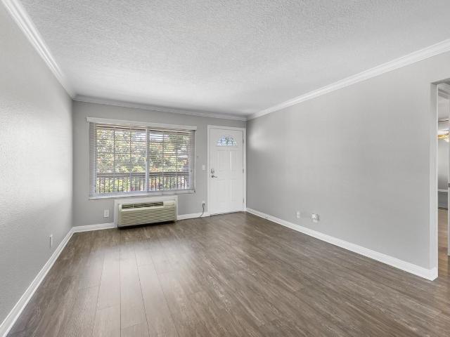 Sundial Apartments 1 Bedroom Apartment for Rent at 2704 W Ball Rd, Anaheim, CA 92804