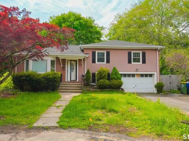 Sunfield Cir, Waterbury, Home For Sale