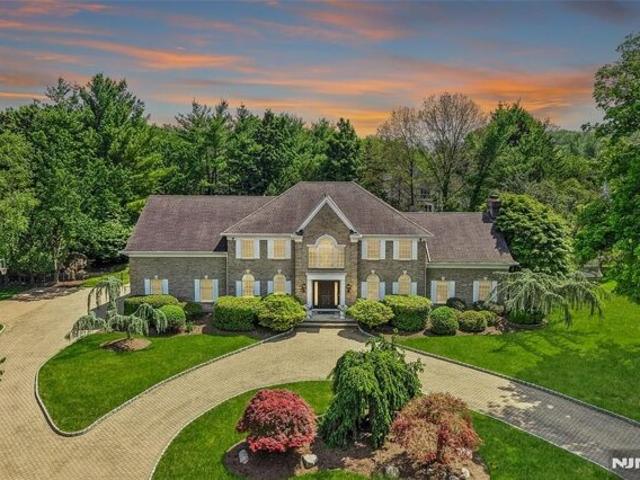Sunflower Dr, Upper Saddle River, Home For Sale