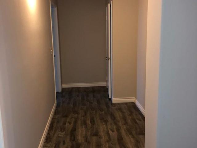 Sunland Gardens LLC 3 Bedroom Apartment for Rent at 8654 Sunland Blvd, Los Angeles, CA 91352 Sun Valley