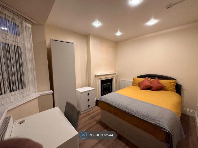 Sunningdale Avenue, Coventry CV6, Room to rent, £595 pcm | PrimeLocation