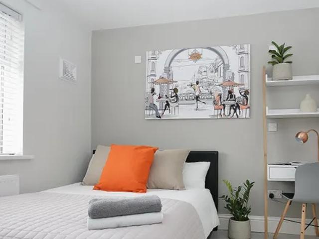 Sunningdale Avenue, London, W3 7NS, United Kingdom | Room for rent #154592139 | Rentberry