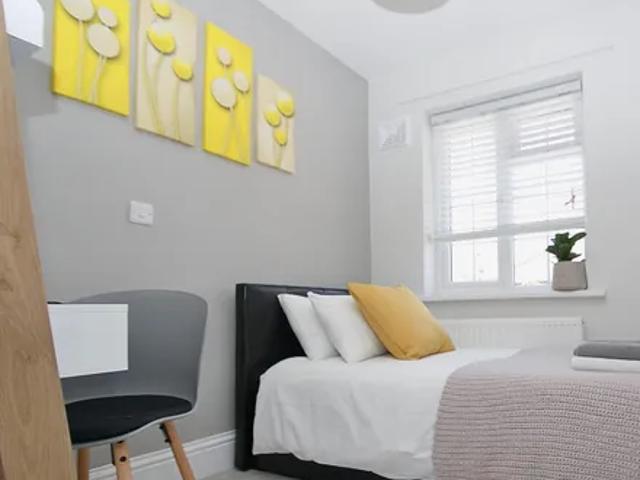 Sunningdale Avenue, London, W3 7NS, United Kingdom | Room for rent #154592601 | Rentberry