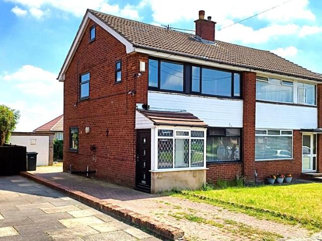 Sunningdale, Bradford BD8, 3 bed semi detached house to rent, £1,200 pcm | PrimeLocation