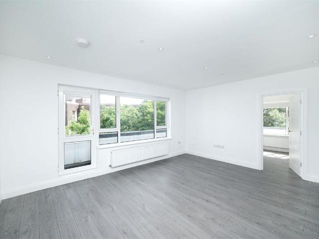 Sunningfields Road, Hendon NW4, 2 bed flat to rent, £2,002 pcm | PrimeLocation