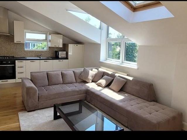 Sunningfields Road, London, NW4 1 bed flat to rent £1,600 pcm £369 pw