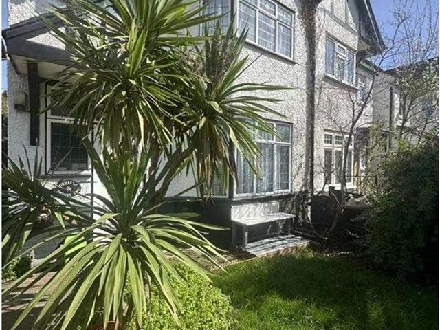 Sunningfields Road, London NW4, Room to rent, £850 pcm | PrimeLocation
