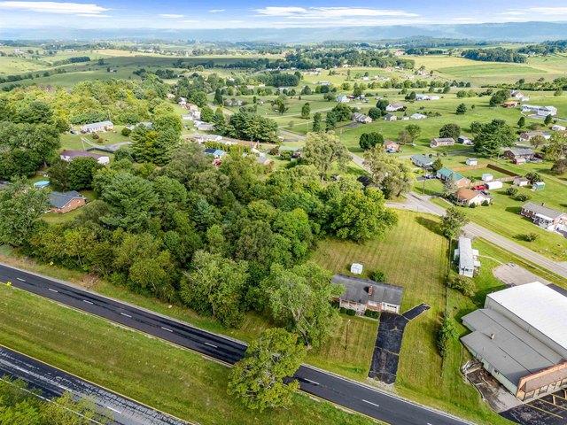 Sunny View Heights Loop, Pulaski, VA 24301