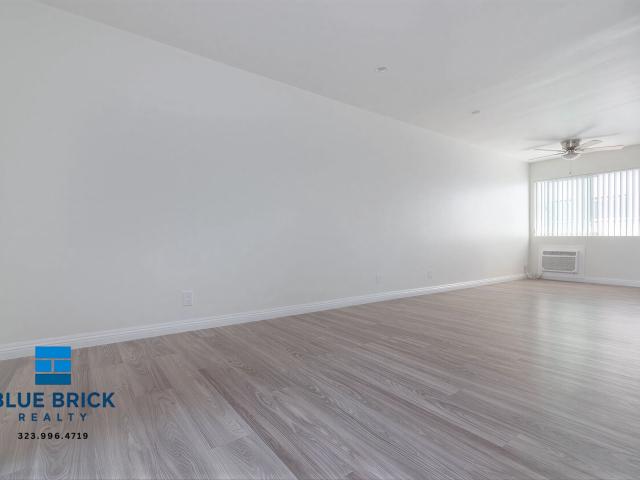 Sunny and Stylish 1 Bed 1 Bath with Parking in the Heart of Van Nuys