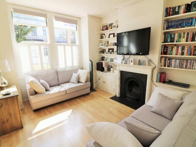 Sunny Fulham garden flat Short let, incl bills