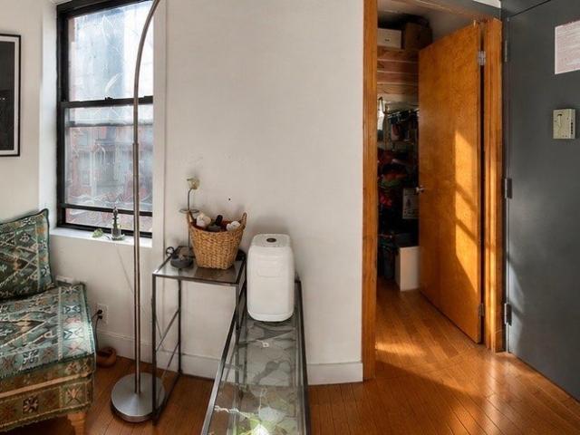 Sunny Furnished Room, East Village – All Incl