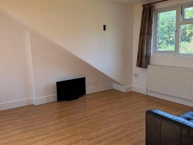 Sunny Gardens Road, London, NW4