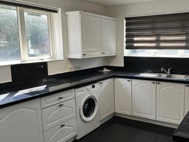 Sunny Gardens Road, London, NW4 1SH, United Kingdom | 2 bed apartment for rent #167644247 | Rentberry