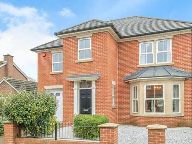 Sunny Hill Gardens, Wakefield, 5 Bedroom Detached