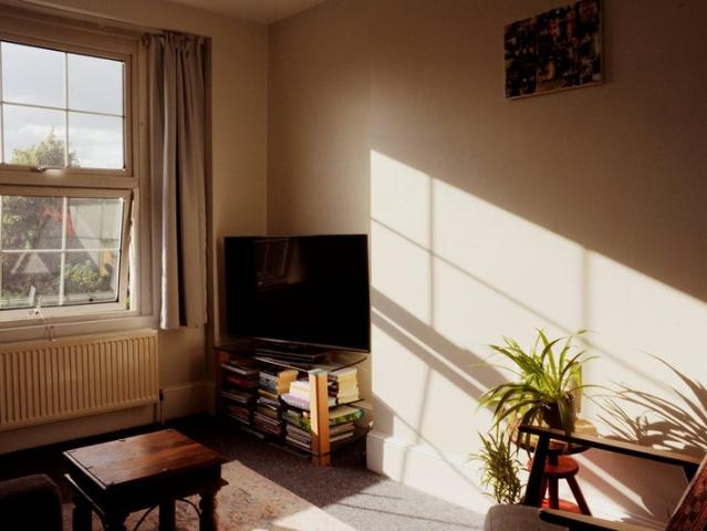 Sunny one bed flat near Kentish Town/Camden Town