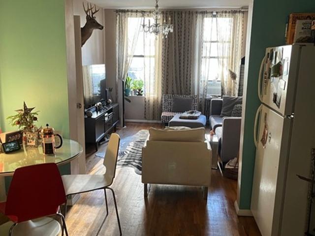 Sunny Private Bedroom in 2BR Share