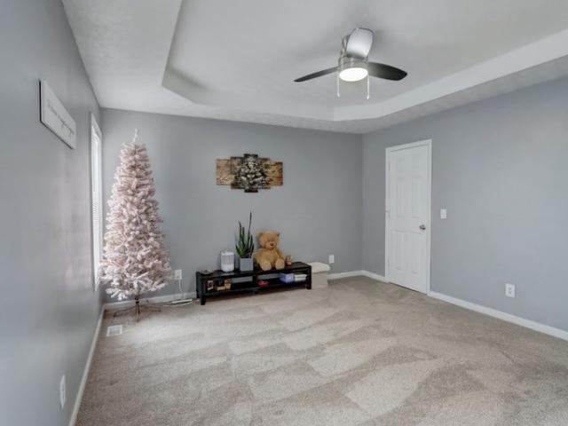 Sunny Room in Peaceful Mableton Home – Shared or P