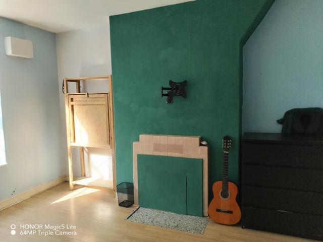 Sunny Self Contained Studio Flat in Deptford